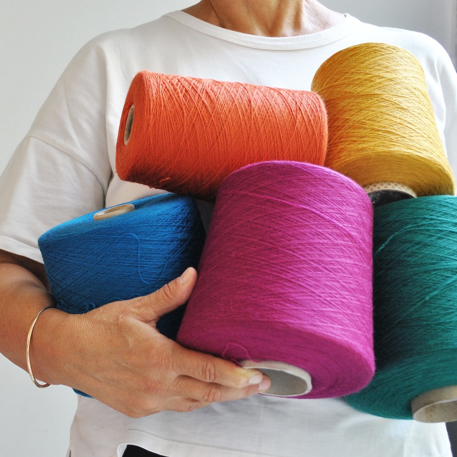 Lanar Milano – Yarn for Knitting, Crochet and Knitting Courses Milan